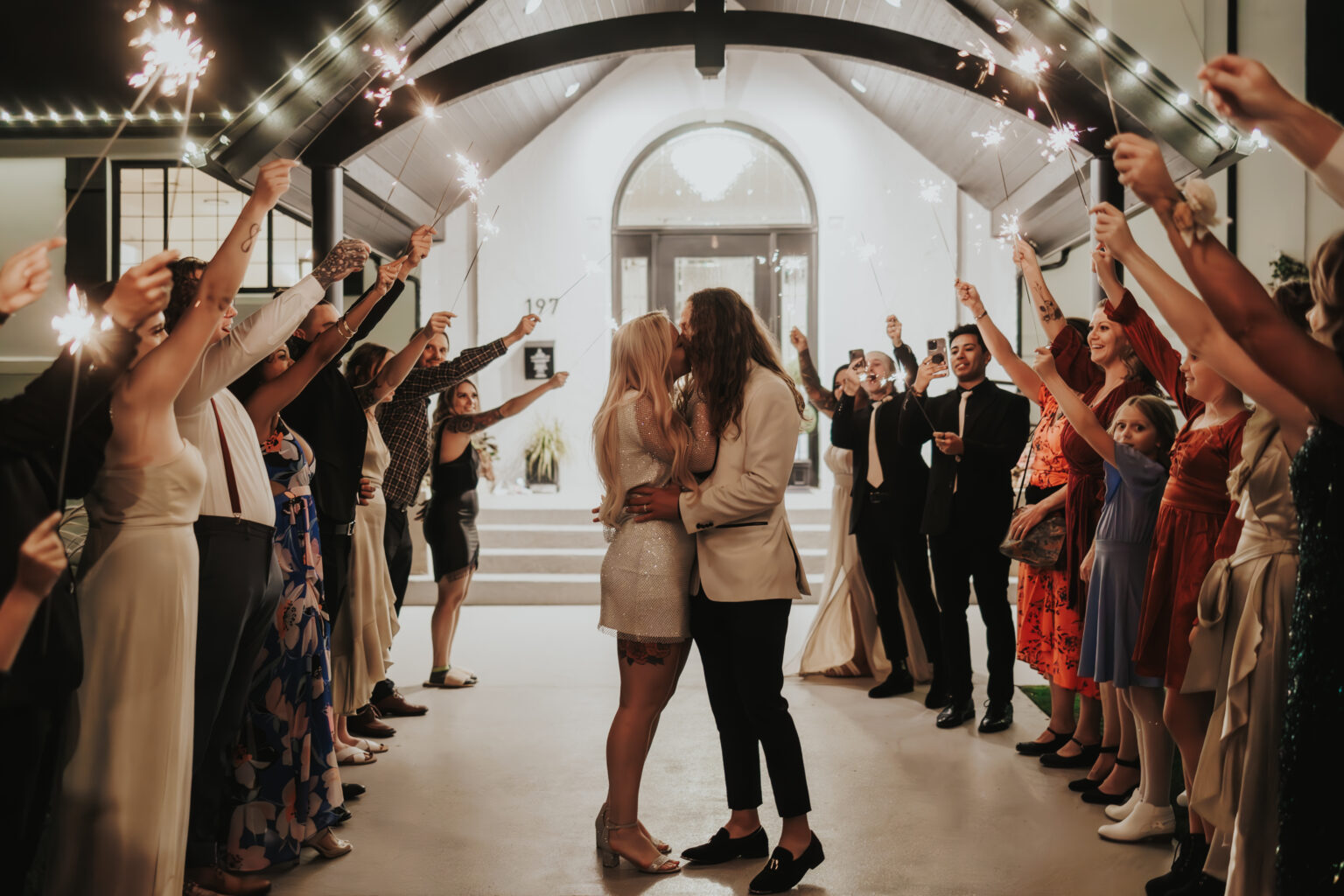 A Guide to Choosing Your Perfect Wedding Venue | kpadventureandphoto.com